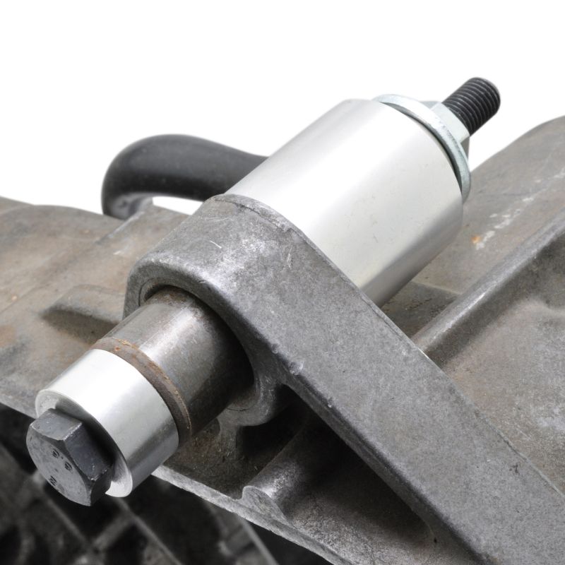 Easyboost puller and assembly for shock absorber silentbloc for MBK ...